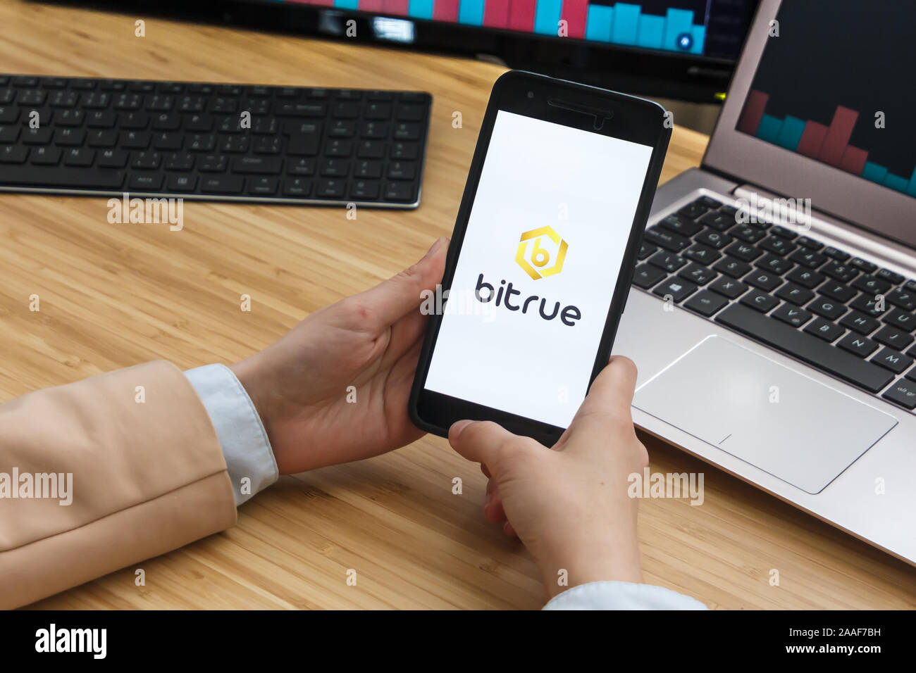 Bitrue logo hi-res stock photography and images - Alamy