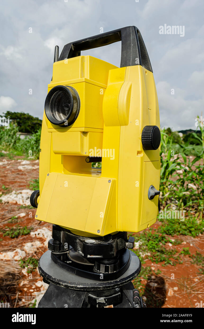 Theodolite survey hi-res stock photography and images - Alamy