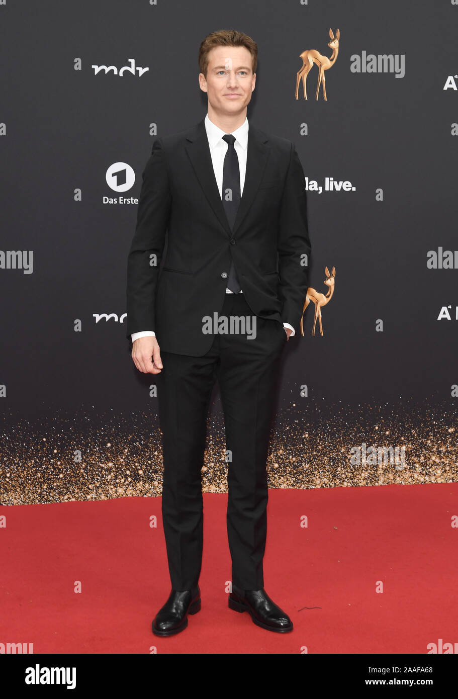 Baden Baden, Germany. 21st Nov, 2019. Alexander Fehling, actor, comes ...