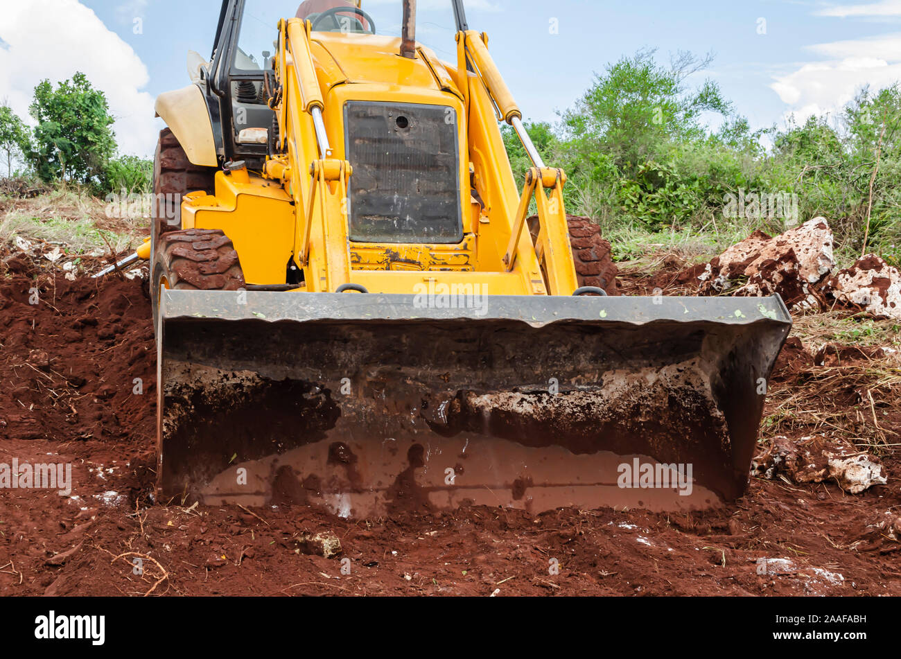 Front loader digger hi-res stock photography and images - Alamy