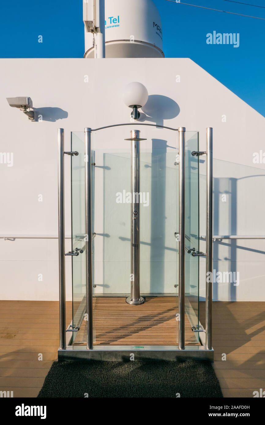 Glass outdoor shower on the cruise ship MSC Lirica Stock Photo - Alamy