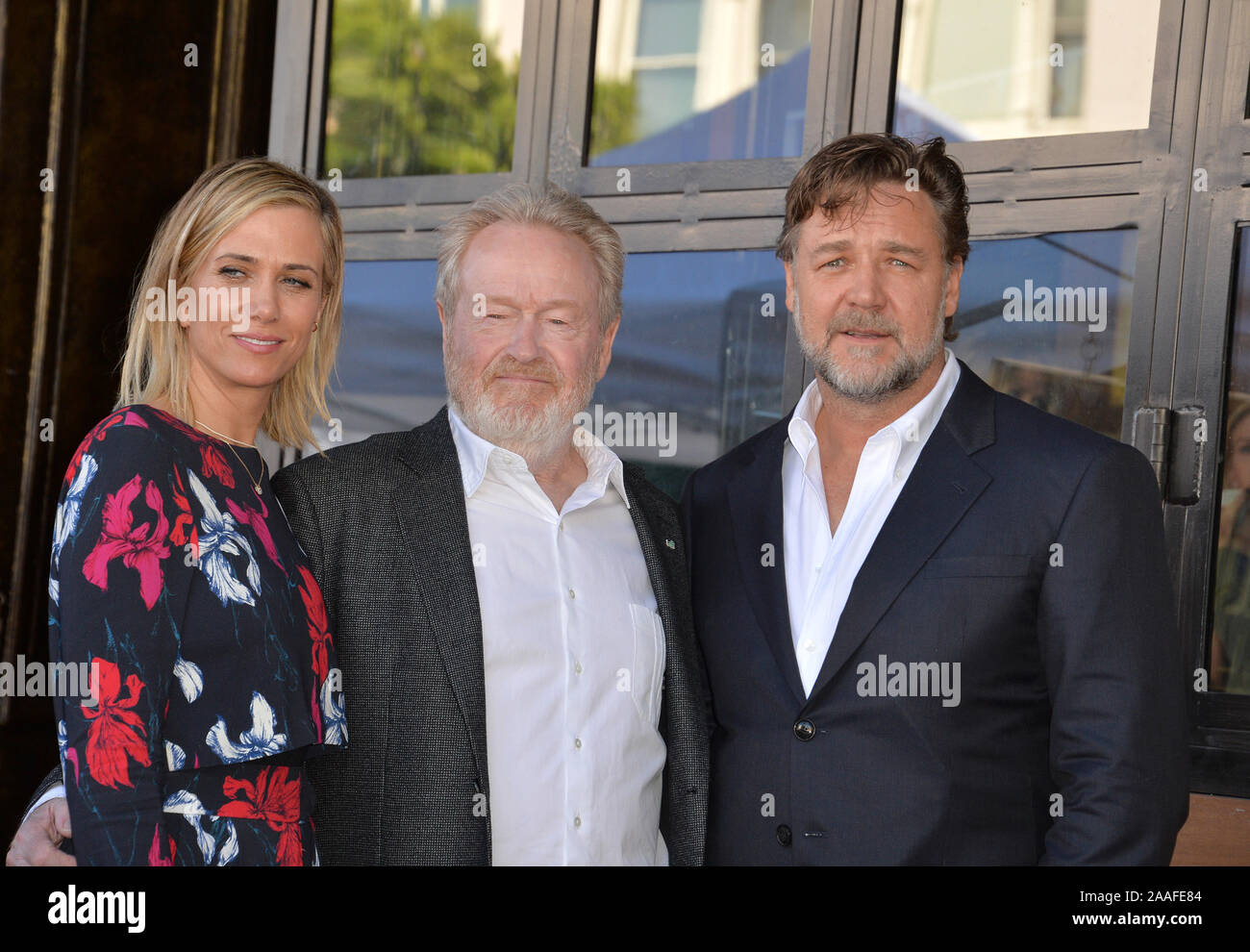LOS ANGELES, CA - NOVEMBER 5, 2015: Director Ridley Scott with actors ...