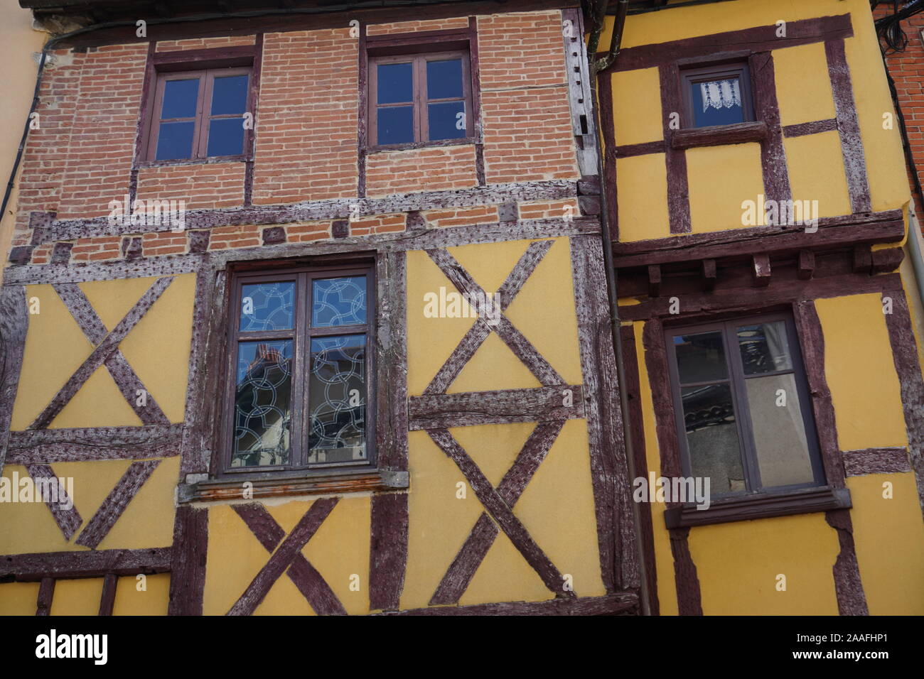 Old fashioned buildings france hi-res stock photography and images - Alamy