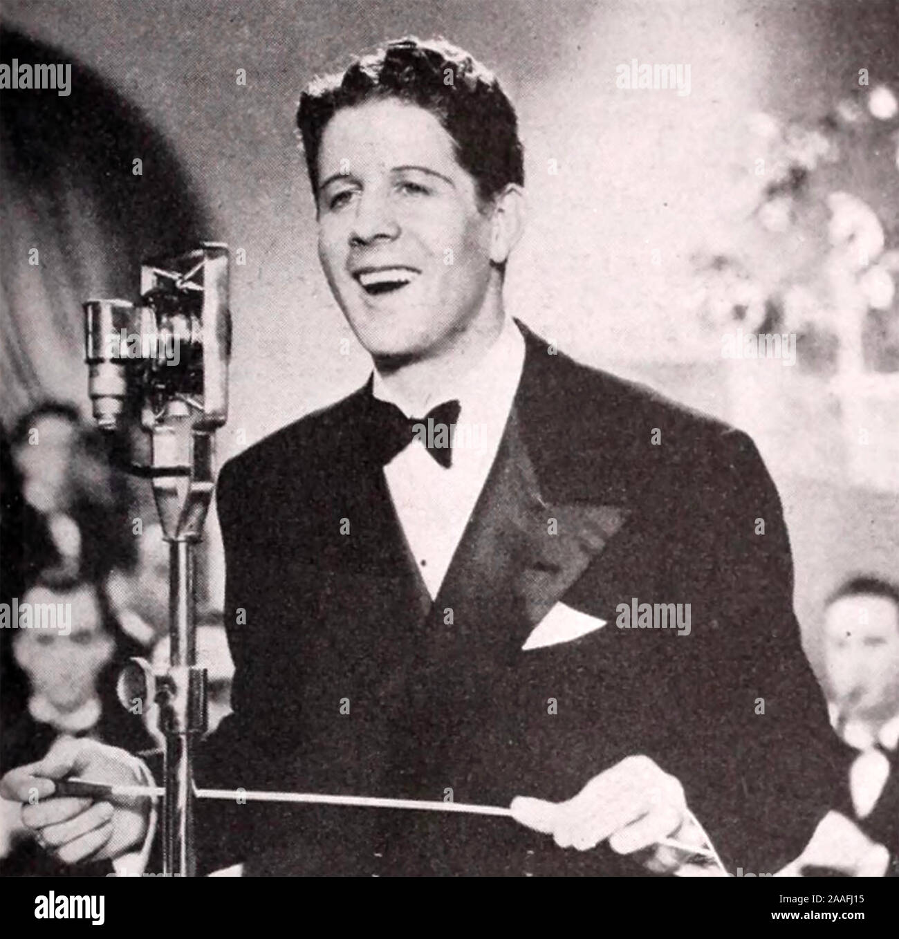 Rudy vallee hi-res stock photography and images - Alamy