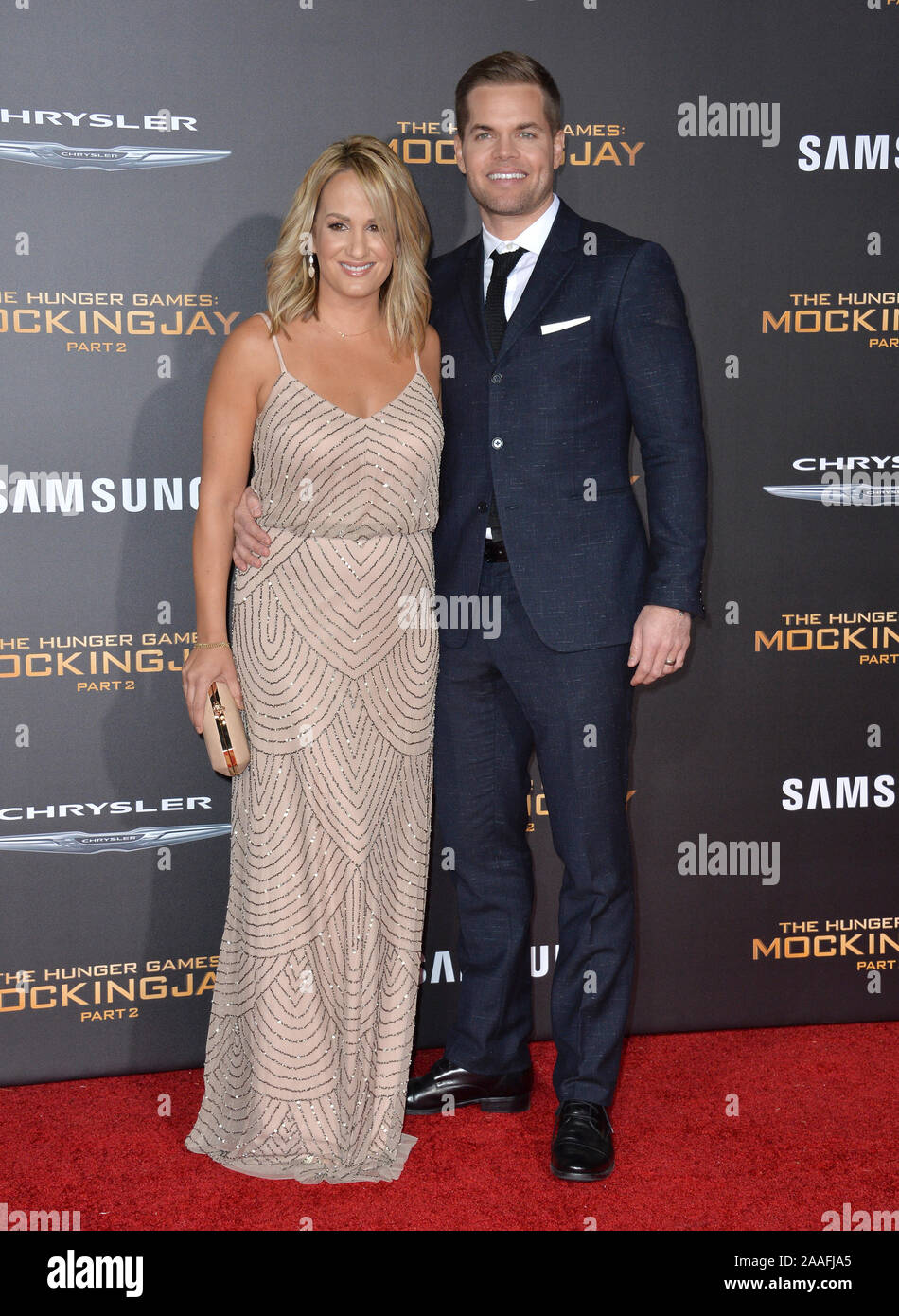 LOS ANGELES, CA - NOVEMBER 16, 2015: Actor Wes Chatham wife sports ...