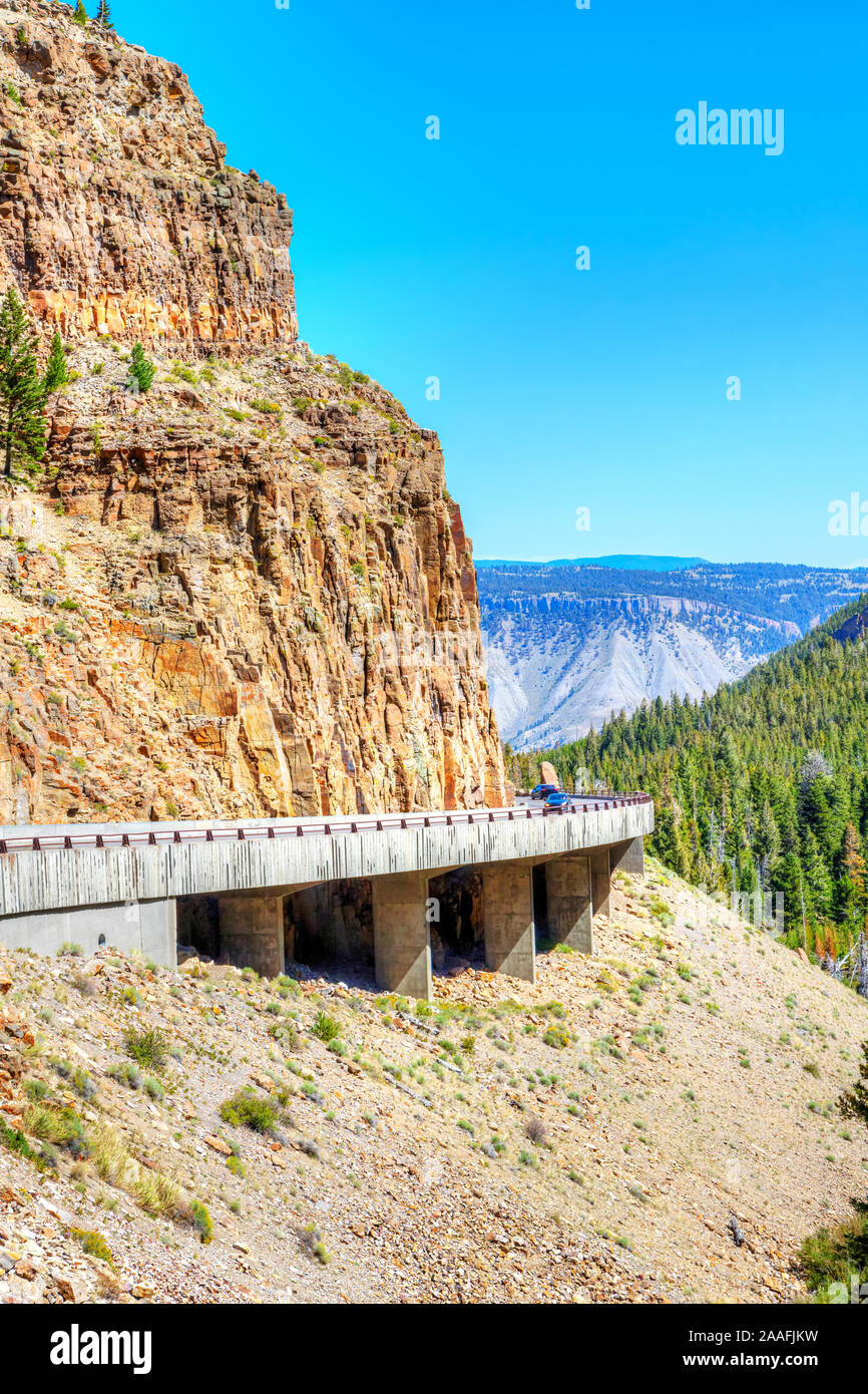 Yellowstone road hi-res stock photography and images - Alamy
