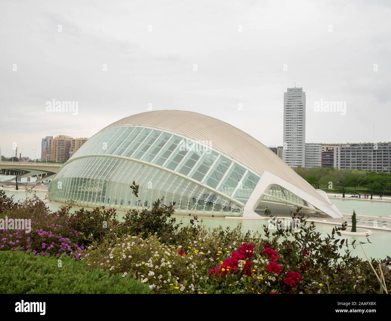 Hemisferic building city arts hi-res stock photography and images - Alamy