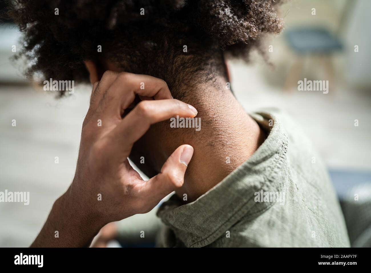 Scratch your neck hi-res stock photography and images - Alamy