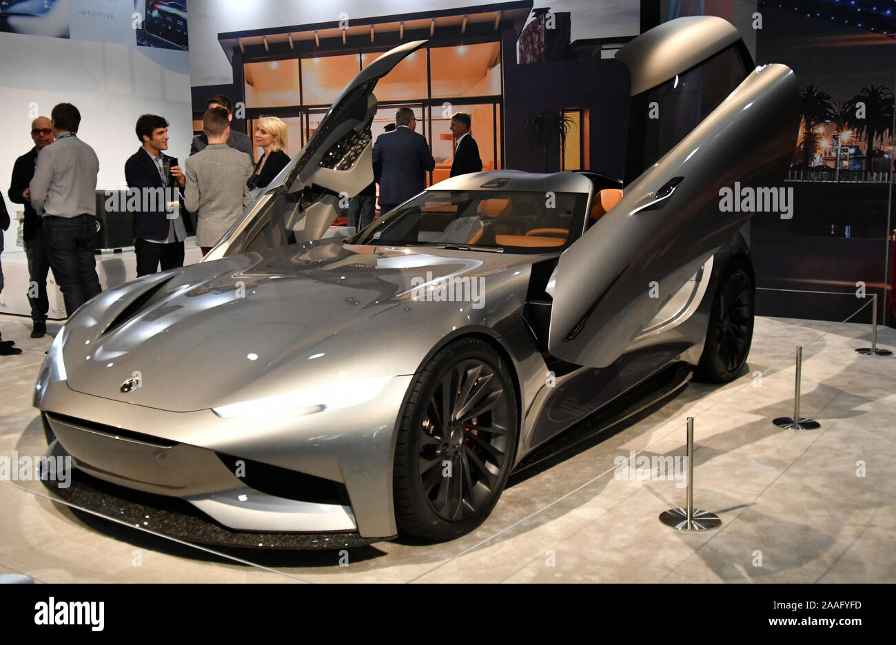 Sc2 hi-res stock photography and images - Alamy