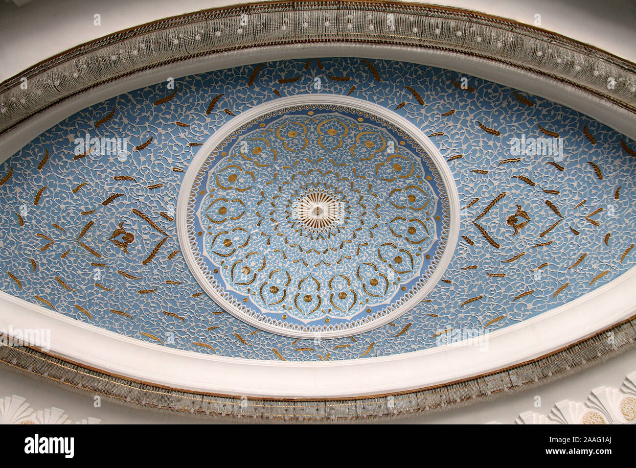 Interior mosque hazrati imam hi-res stock photography and images - Alamy