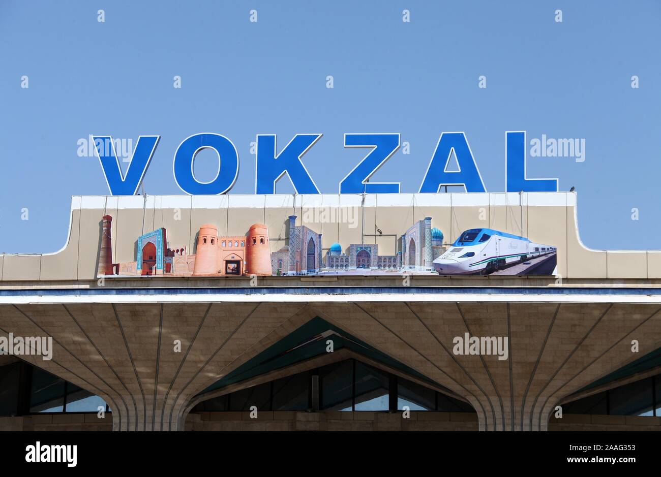 Samarkand Railway Station Stock Photo - Alamy