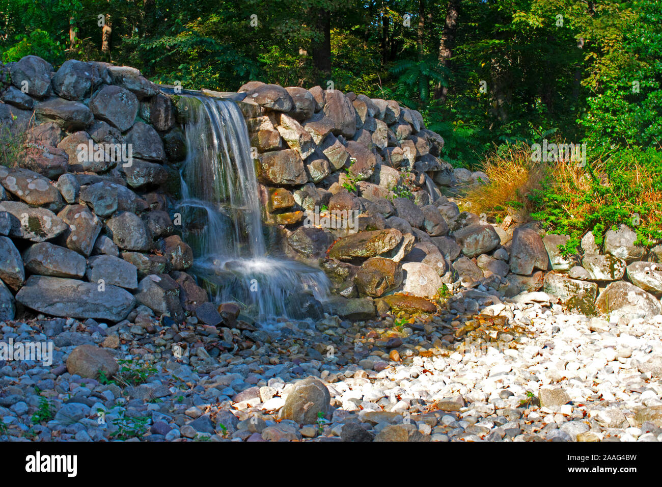 Artificial man made waterfall hi-res stock photography and images - Alamy