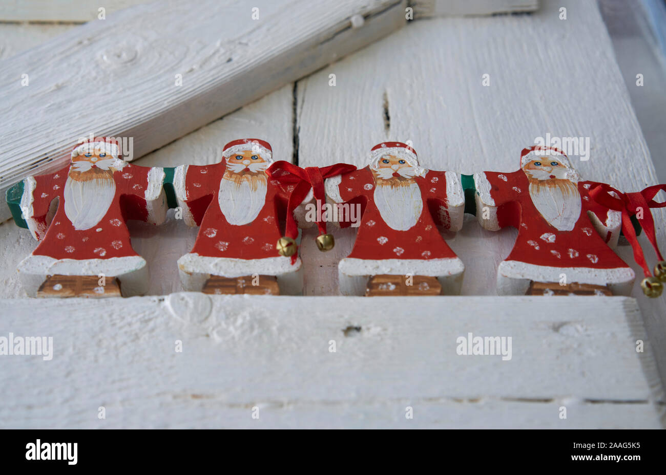 Vintage deco christmas hi-res stock photography and images - Alamy