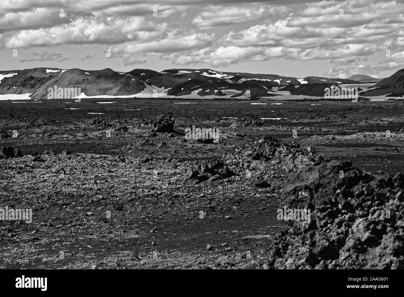 Askja Volcano and Viti crater with Lake Oskjuvatn Stock Photo - Alamy