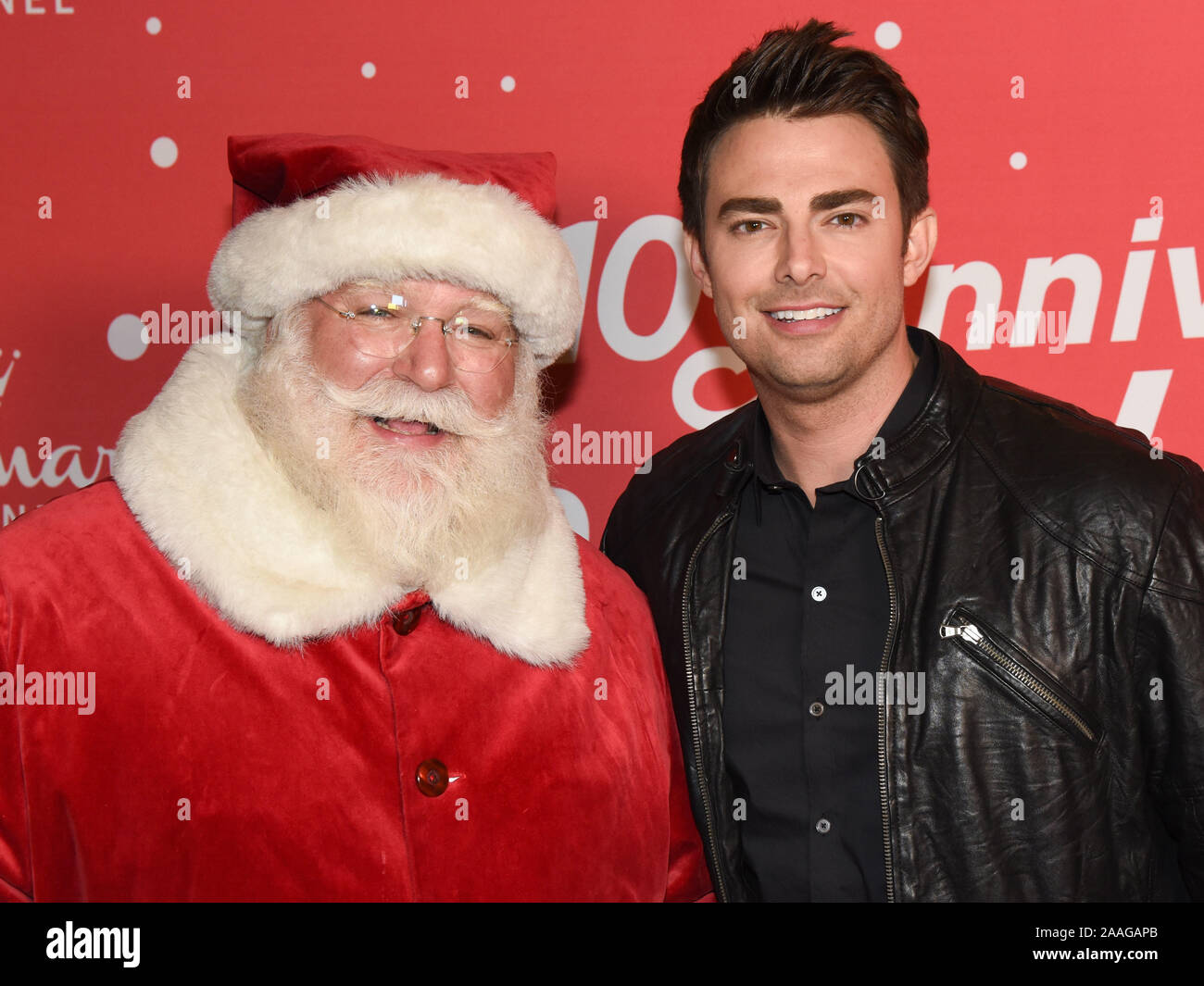 20 November 2019 - Hollywood, California - Jonathan Bennett. Hallmark ...