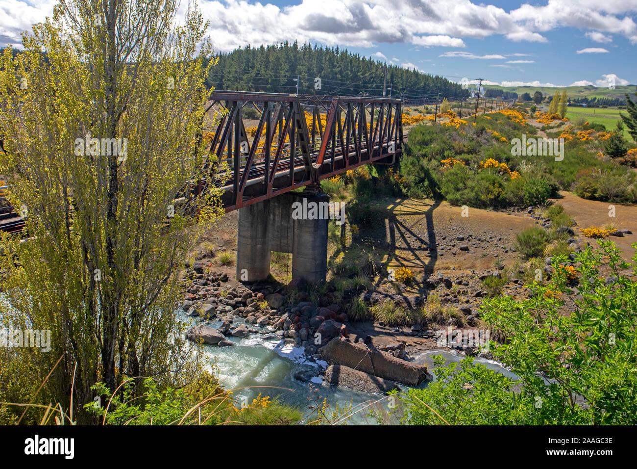 Tangiwai rail bridge, the site of New Zealand's worst rail disaster on ...