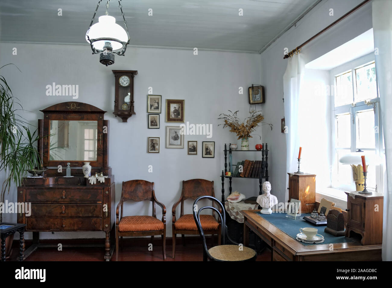 Anton chekhov house hi-res stock photography and images - Alamy