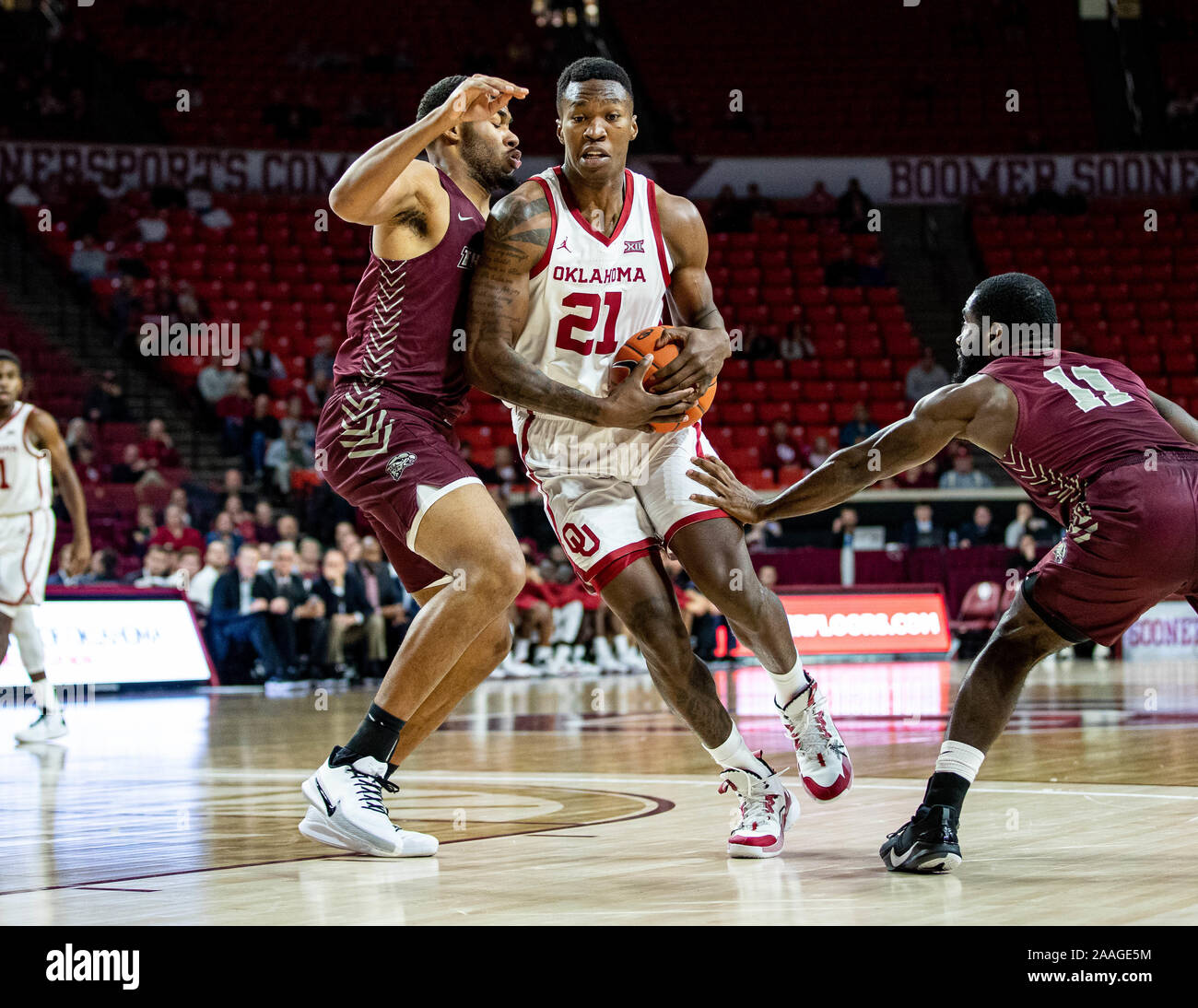 Mid eastern athletic conference basketball hi-res stock photography and ...