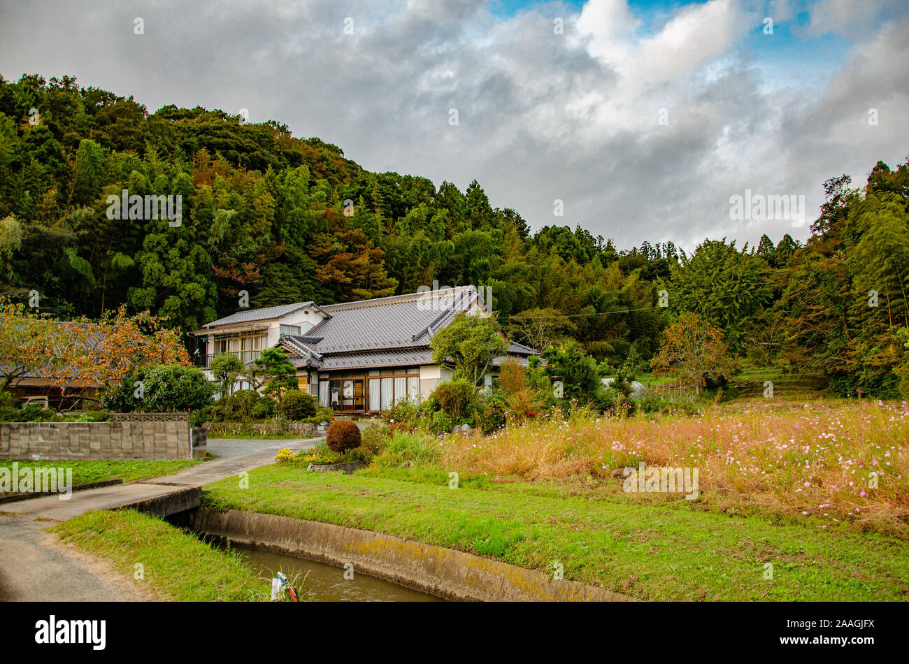 Farmland japan hi-res stock photography and images - Alamy