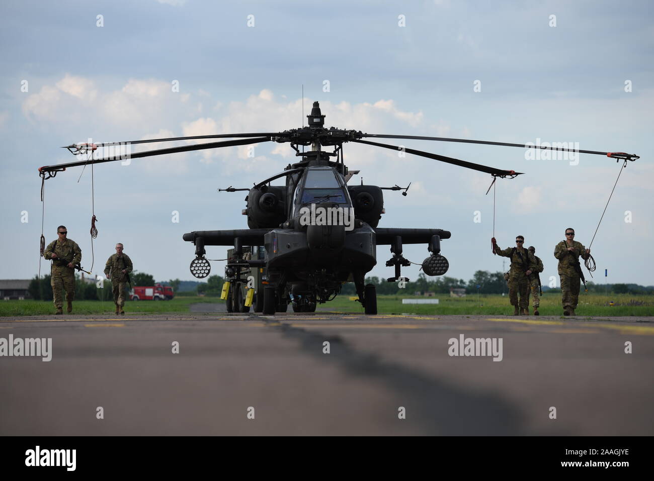 Soldiers from 1-3 Attack Reconnaissance Battalion (Task Force Viper ...