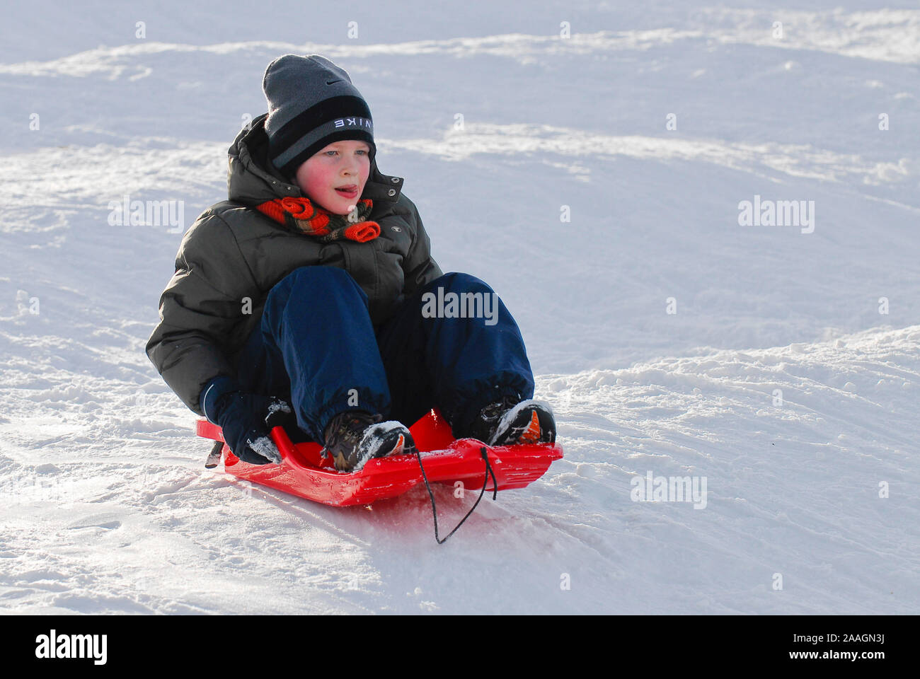 Rodeln schlittenfahrt hi-res stock photography and images - Alamy