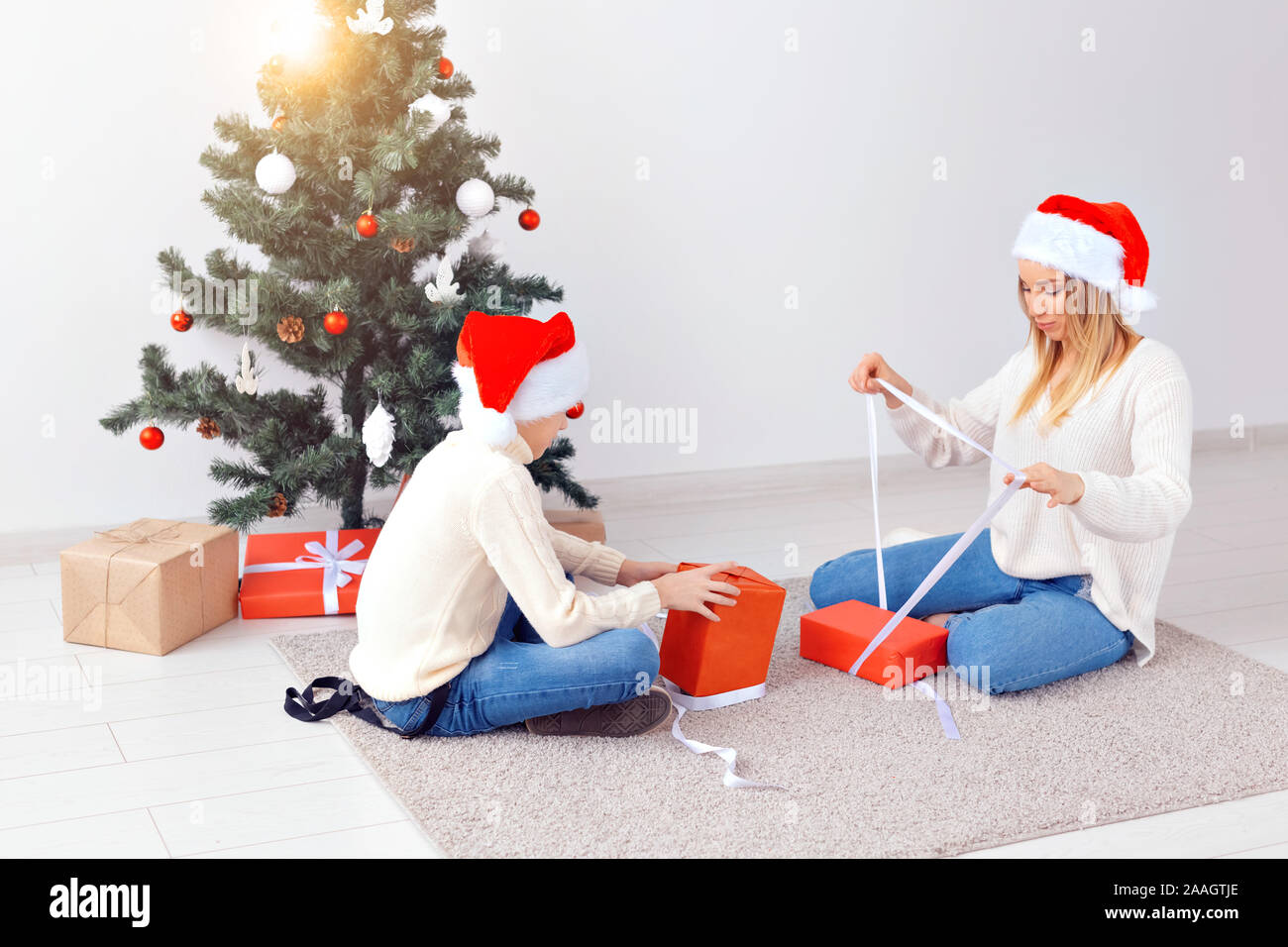 Single parent and holidays concept - Portrait of mother celebrating ...