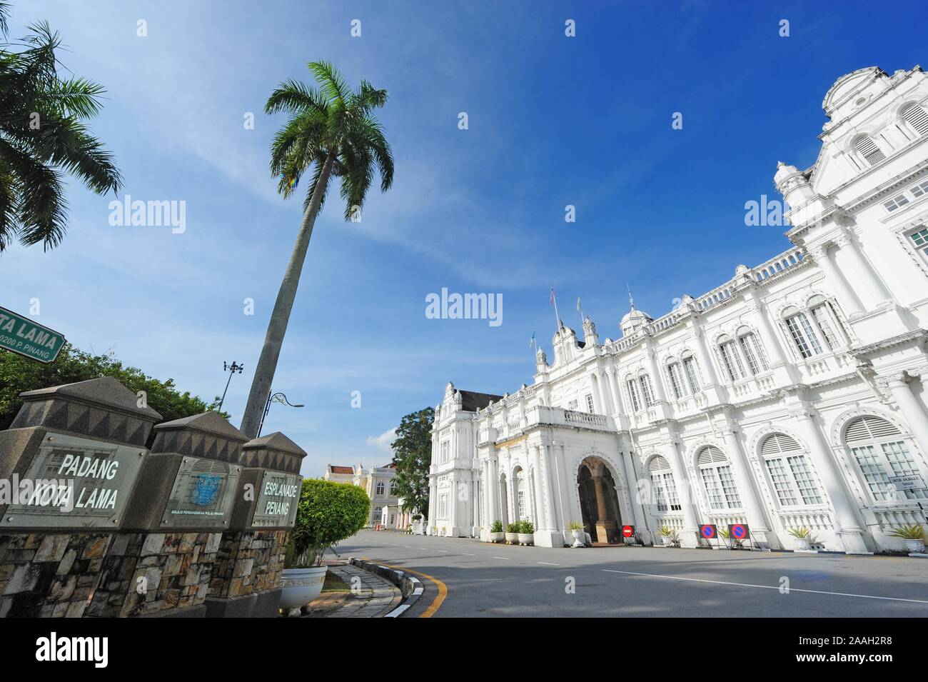 City hall penang hi-res stock photography and images - Alamy