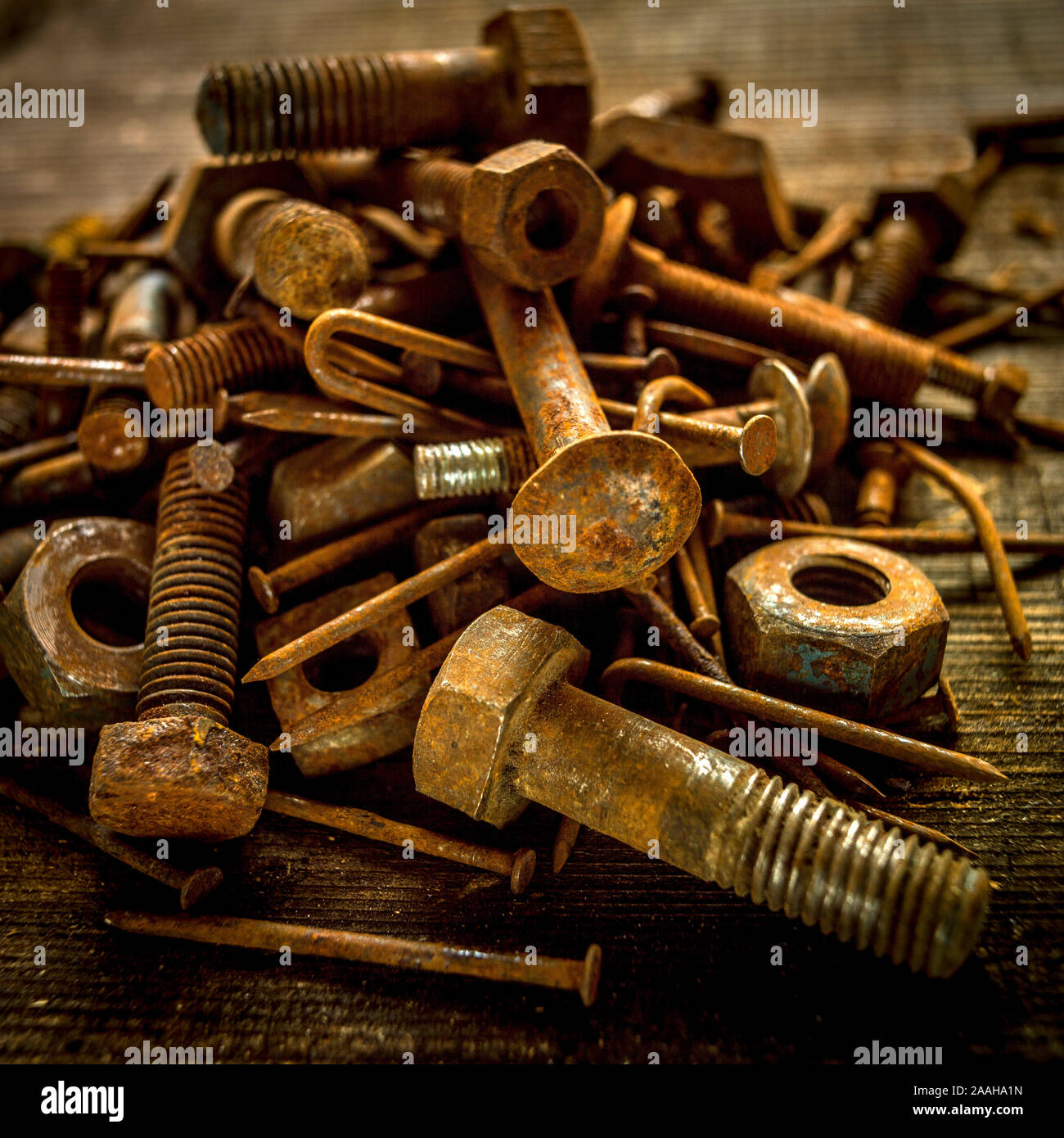 Heap of rusted screw and bolt. studio shot Stock Photo - Alamy