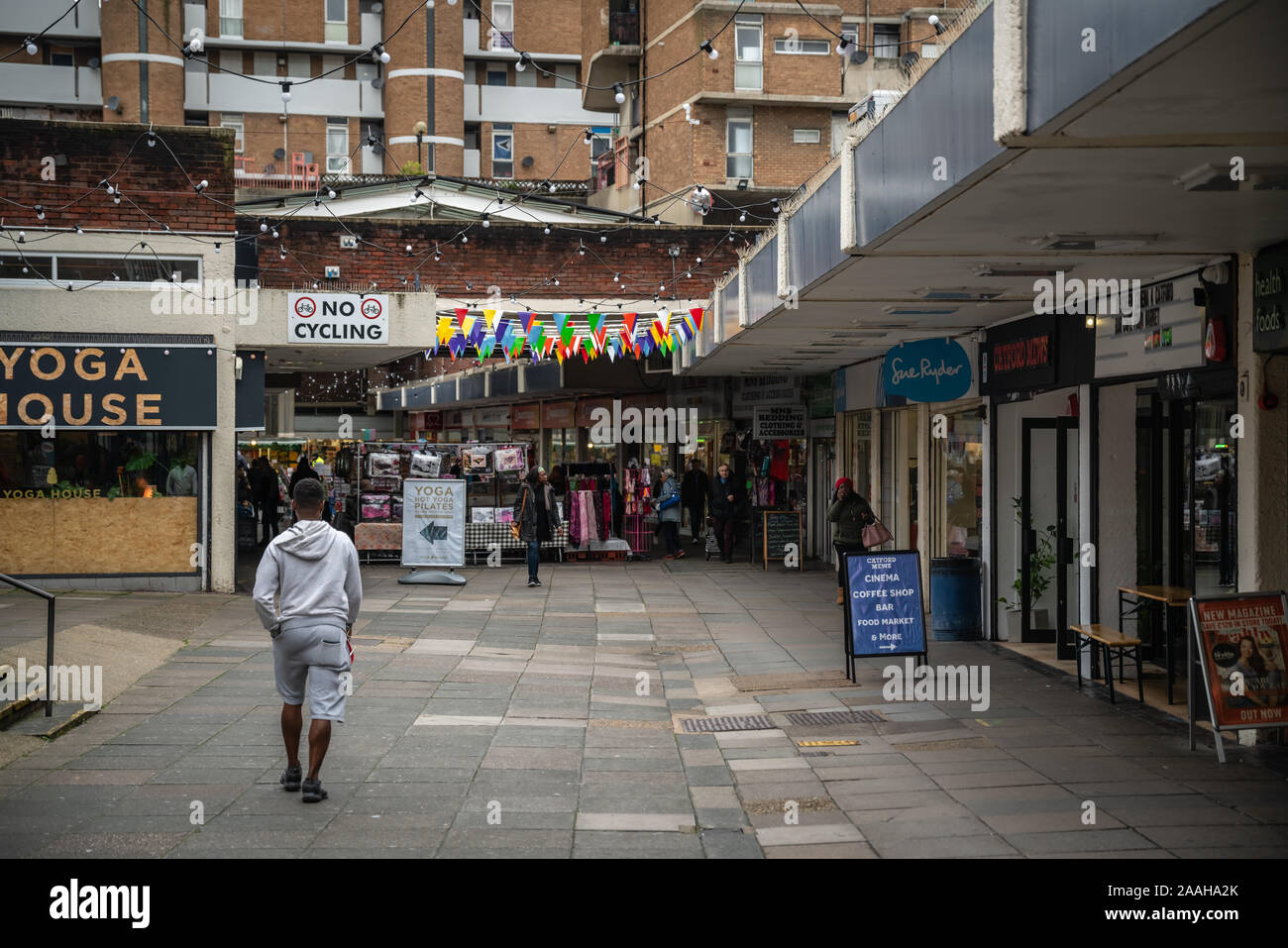 Catford centre hi-res stock photography and images - Alamy