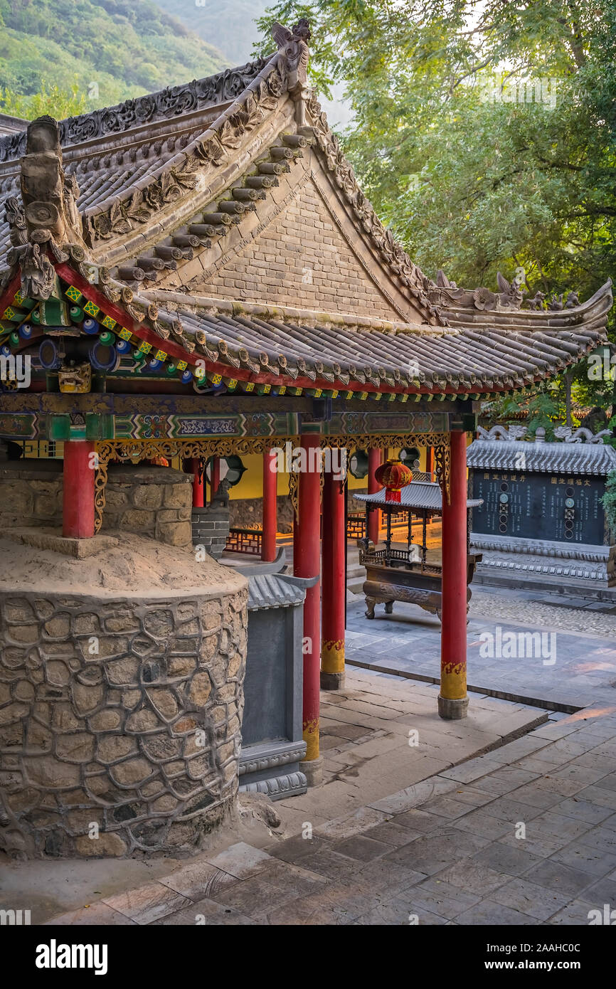 Huashan, China - August 2019 : The altar of the Buddhist temple at the ...