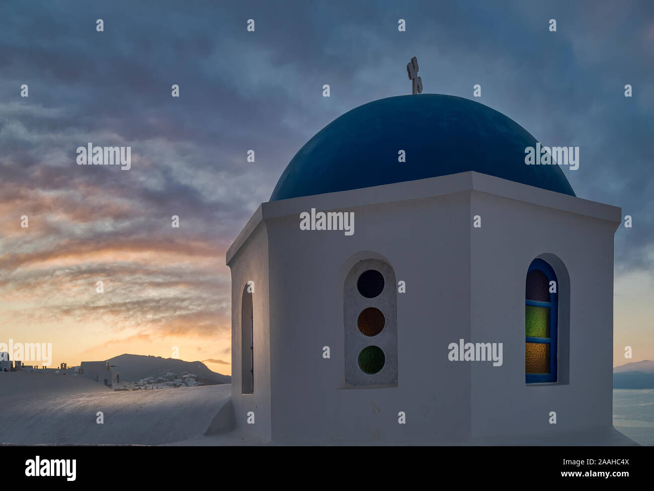 Santorini sunset at dawn village of Oia Greece Stock Photo - Alamy