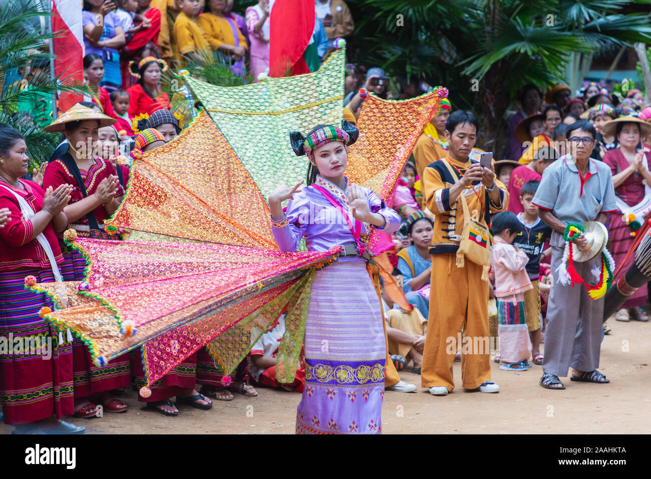 Group of Shan or Tai Yai (ethnic group living in parts of Myanmar and ...