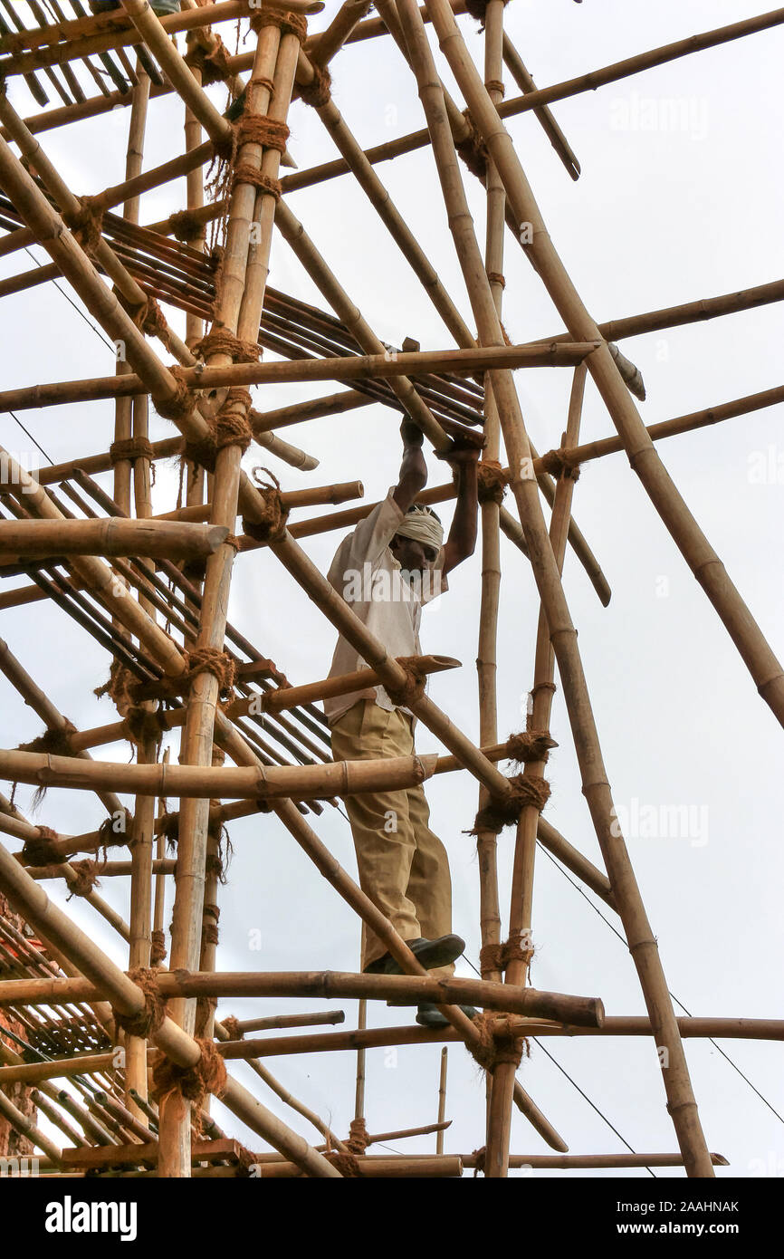 Scaffolding work in progress hi-res stock photography and images - Alamy