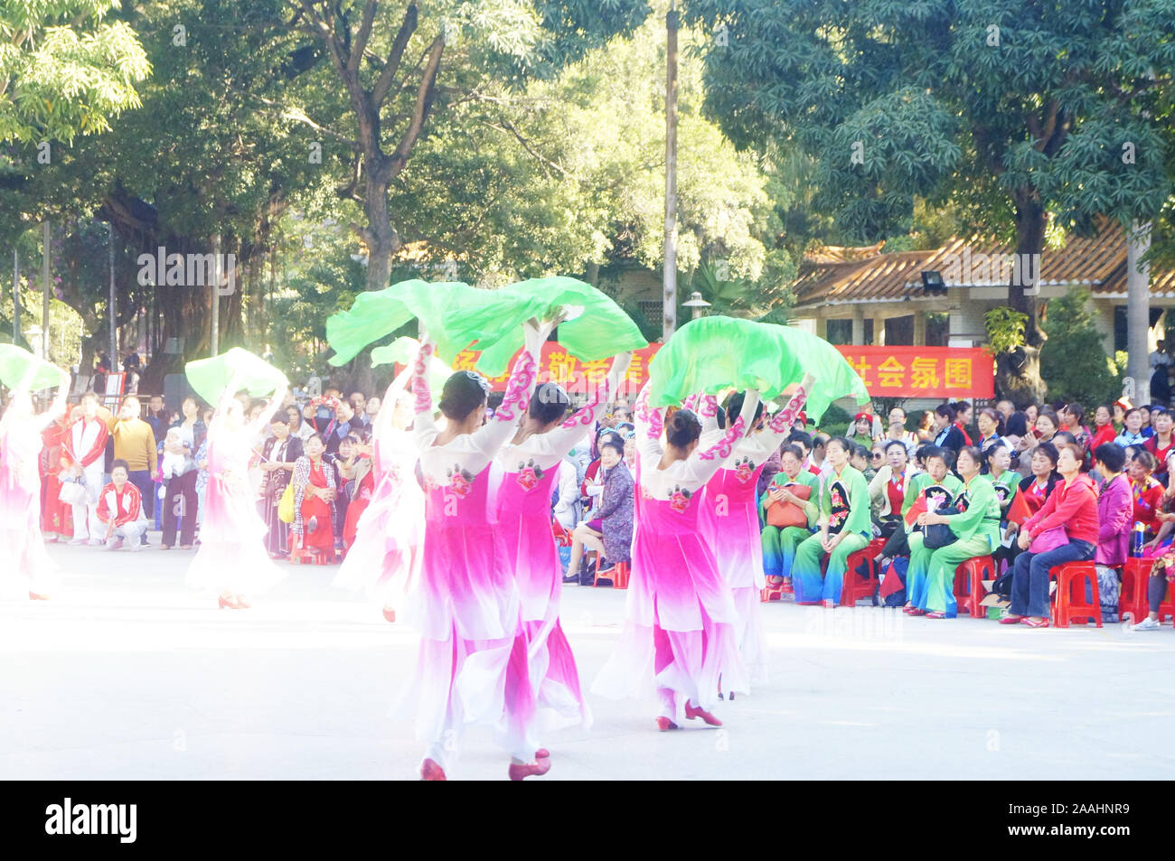 Shenzhen, China: held a song and dance performance to praise my ...