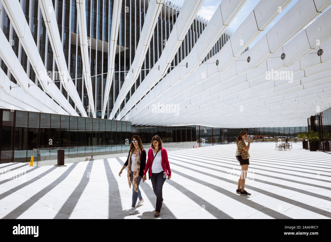 Edp lisboa hi-res stock photography and images - Alamy
