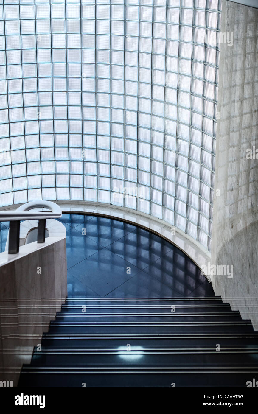 Stairs leading modern building entrance hi-res stock photography and ...