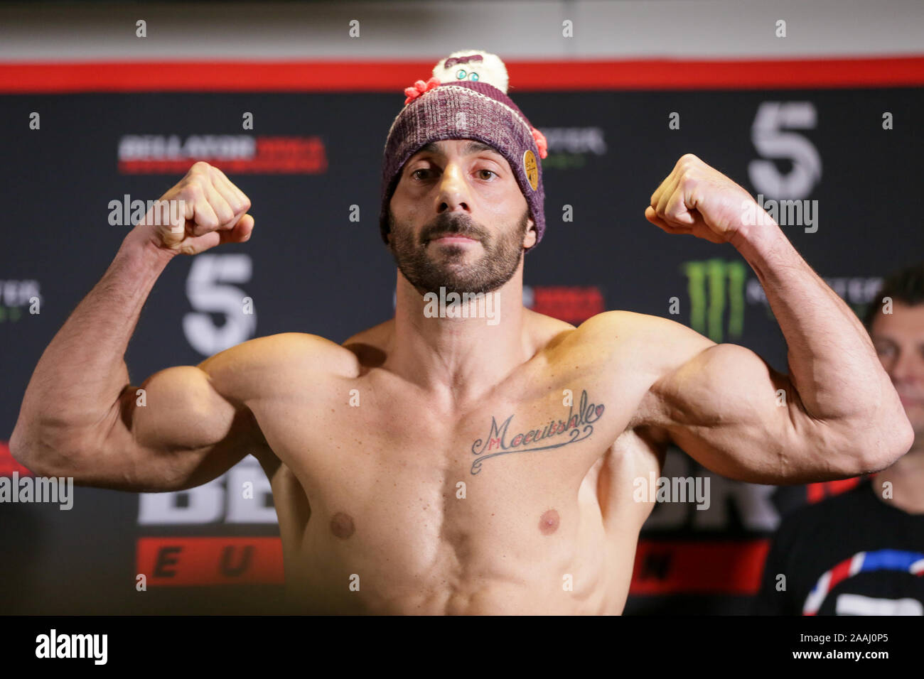 Hilton london wembley hi-res stock photography and images - Alamy