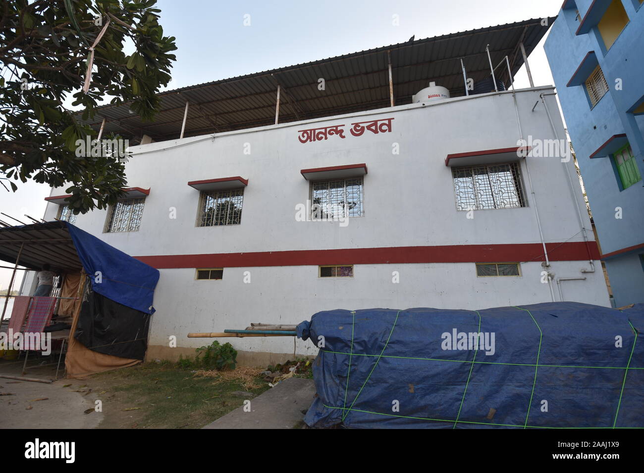 Kalibari hi-res stock photography and images - Alamy