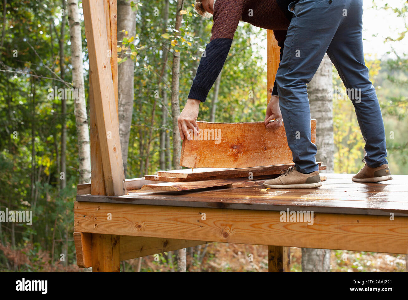 Urban treehouse hi-res stock photography and images - Alamy