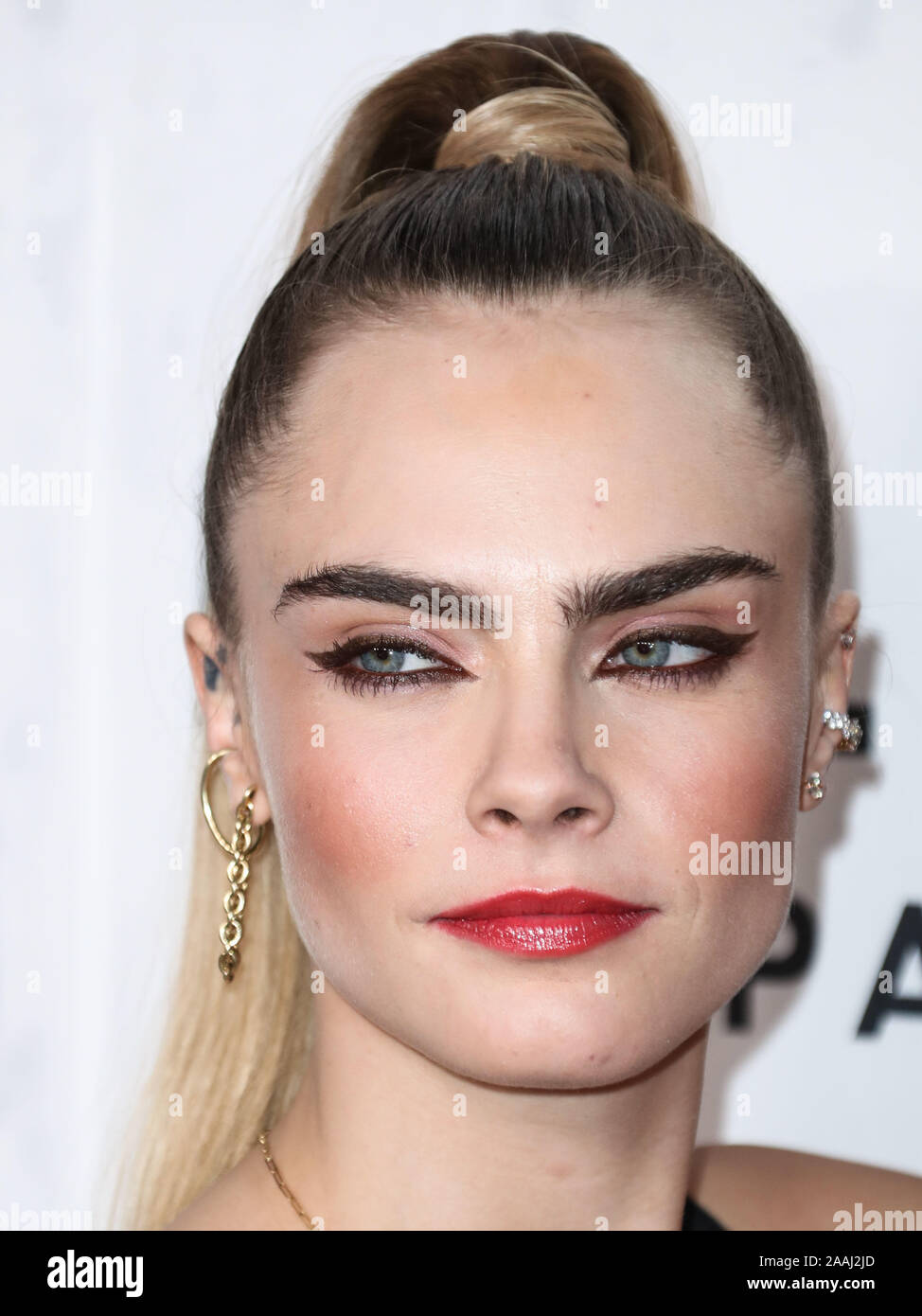 HOLLYWOOD, LOS ANGELES, CALIFORNIA, USA - NOVEMBER 21: Model/actress ...