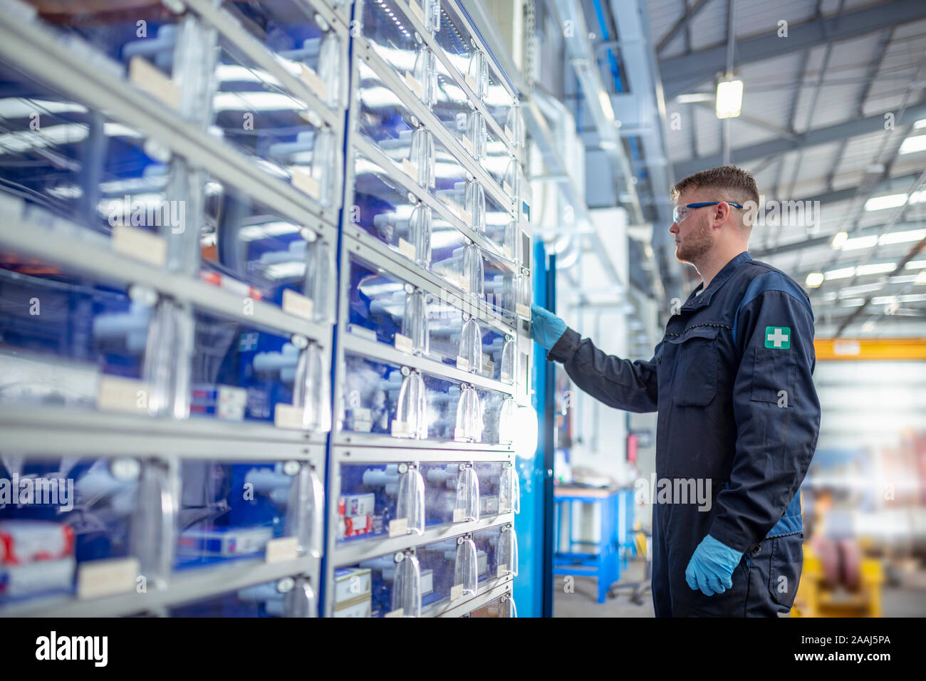 Parts for machine hi-res stock photography and images - Alamy