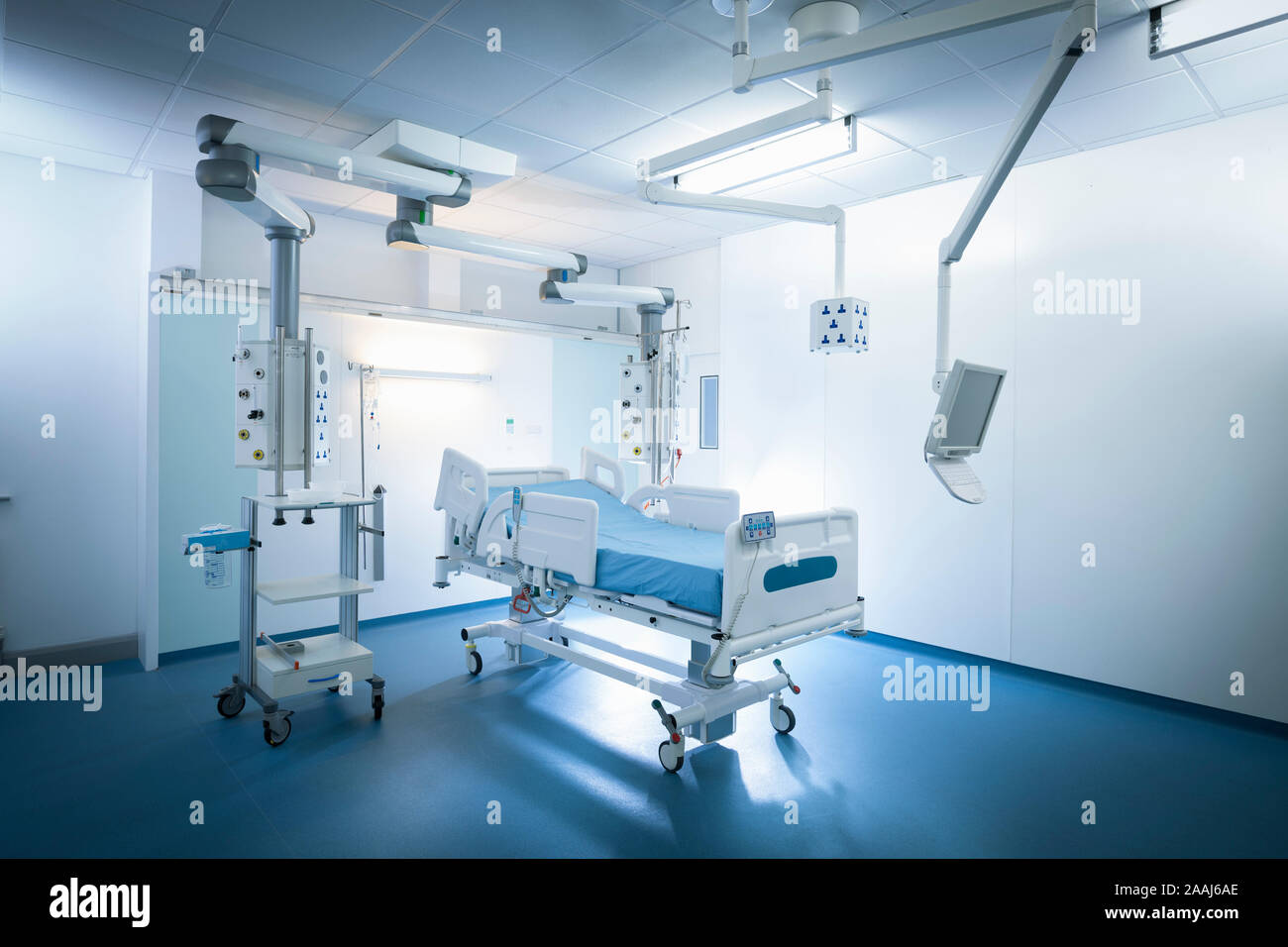 Hospital surgical setting hi-res stock photography and images - Alamy