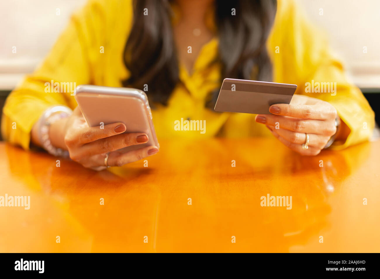 Phone banking hi-res stock photography and images - Alamy