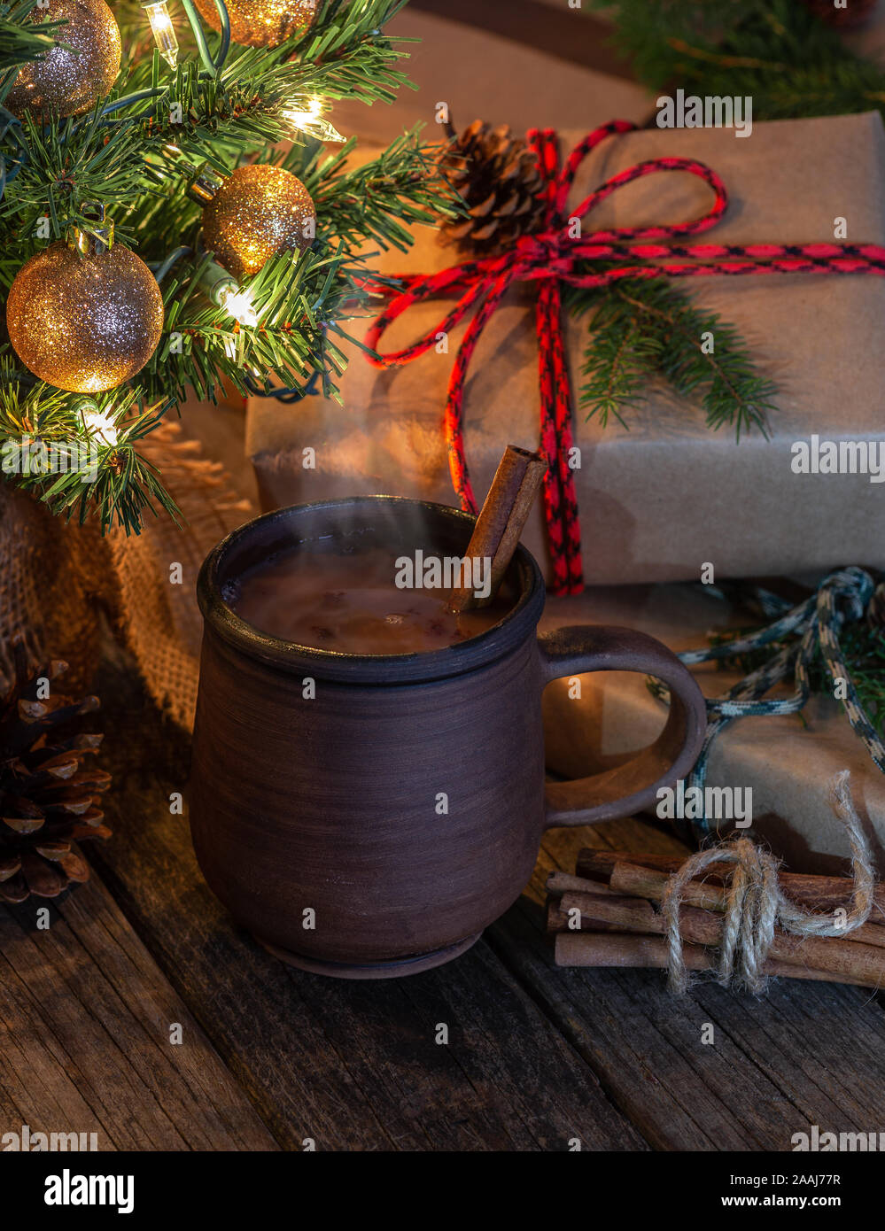 Hot cocoa ball hi-res stock photography and images - Alamy