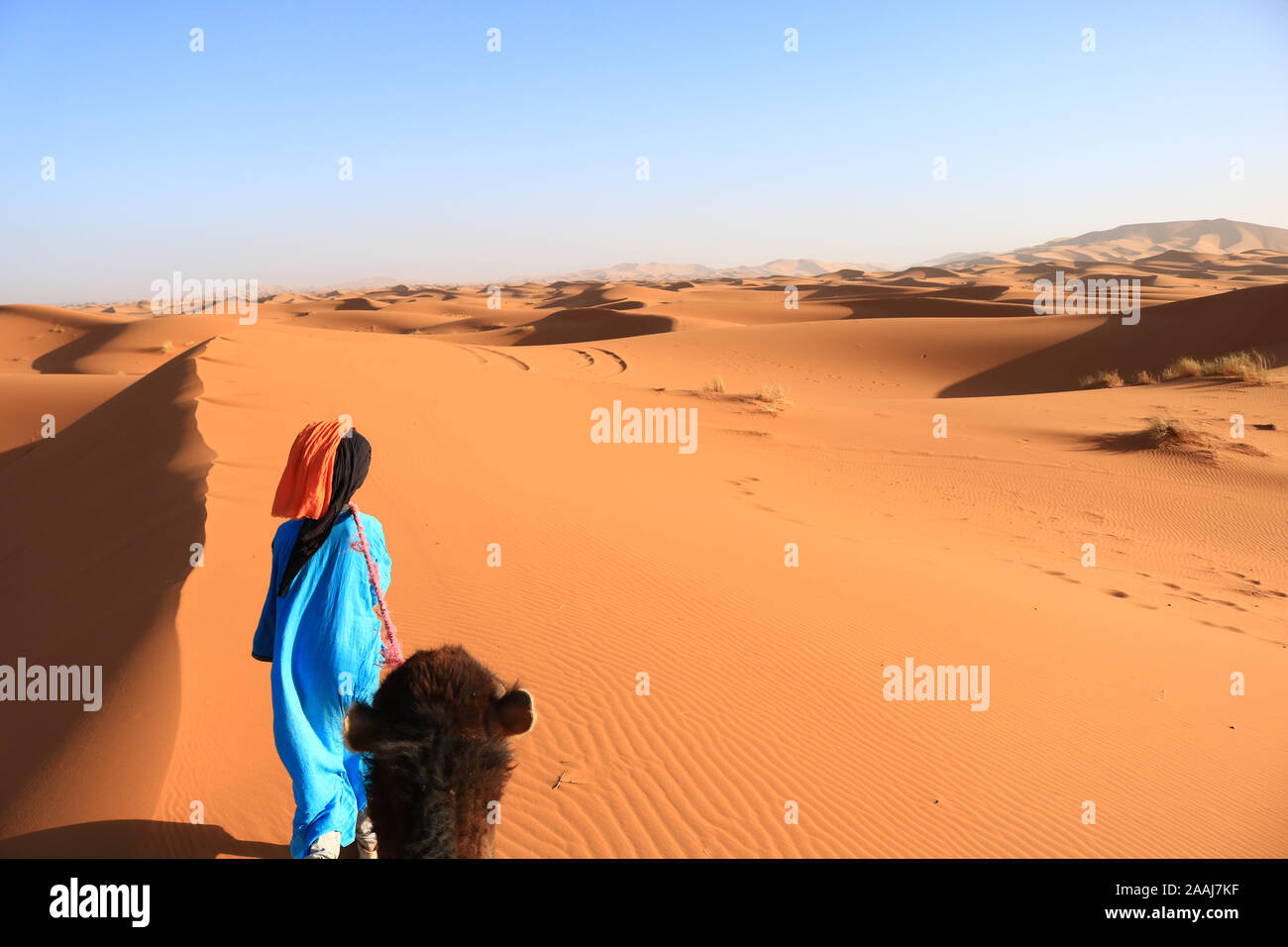 Wallpaper desert High Resolution Stock Photography and Images - Alamy