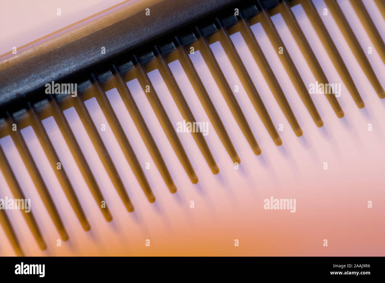 Hair comb hi-res stock photography and images - Alamy