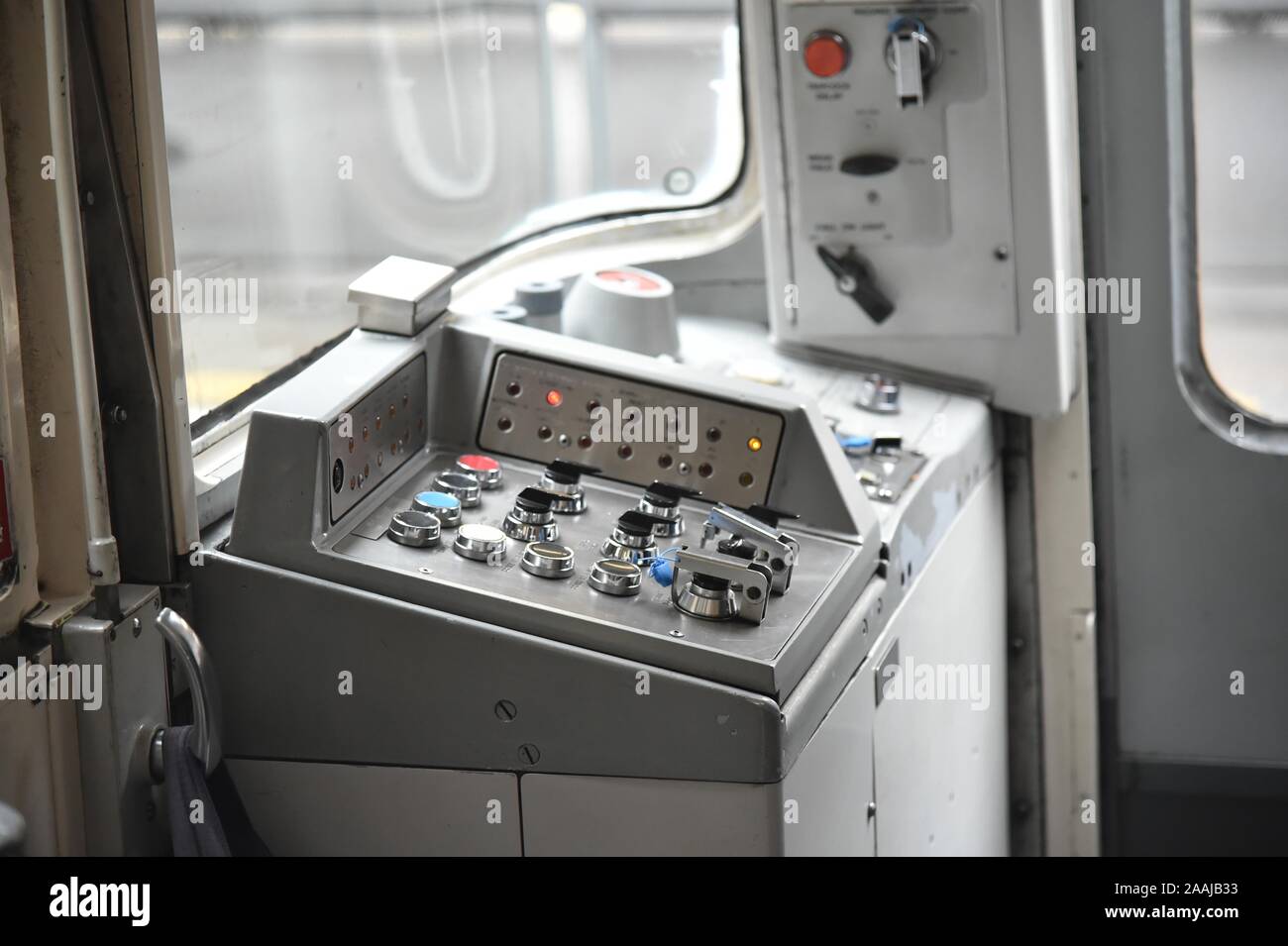 London underground tube train drivers cabin Stock Photo - Alamy