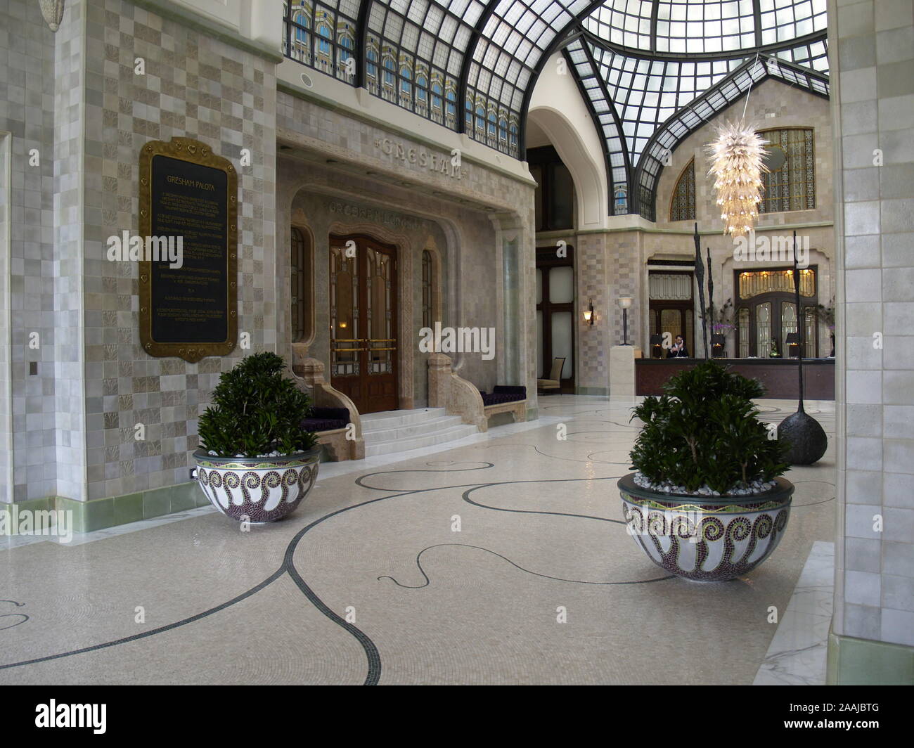 Budapest, Gresham Palace, Zsigmond Quittner 1905-1907 Stock Photo - Alamy