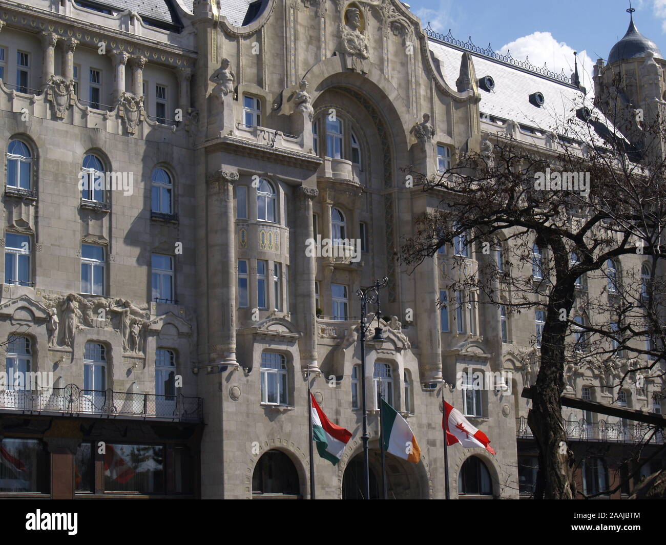 Budapest, Gresham Palace, Zsigmond Quittner 1905-1907 Stock Photo - Alamy