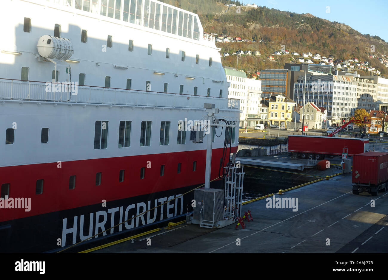 Bergen port hi-res stock photography and images - Alamy